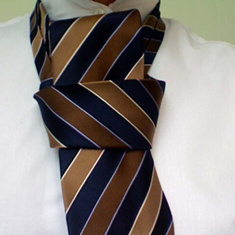 How To Tie A Pratt Knot | TieMart Blog – TieMart, Inc.